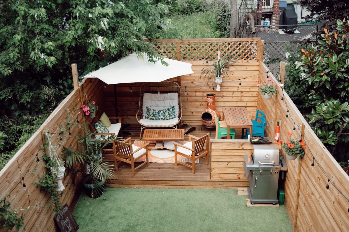 From Dump to Wow! Here's How We Transformed Our Backyard | Love Fashion ...